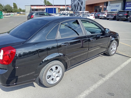 Продам автомобиль  Шевролет жентра автомат