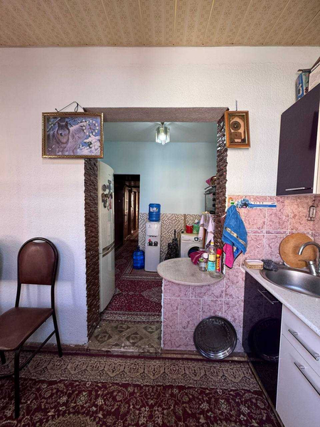 3 xonali 2-etaj 5 qavatli ponelniy  dom 85m²