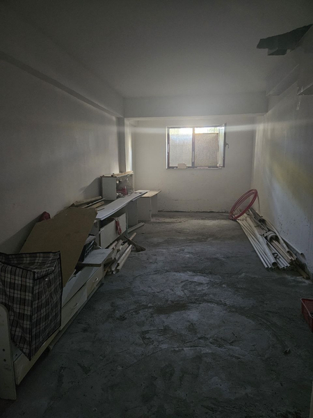 Farxadskiy novostroyka sokolniy etaj  22m²