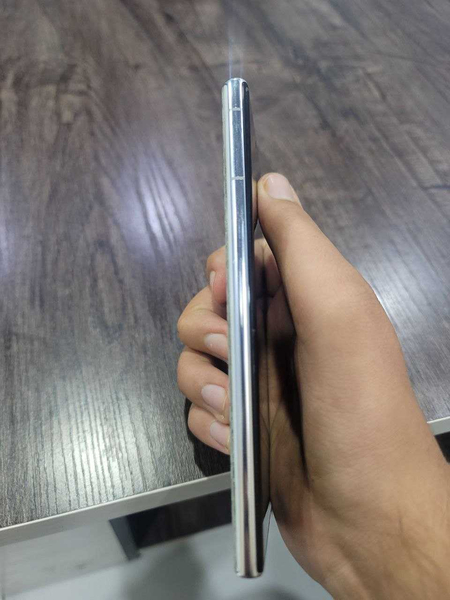Samsung s22 Ultra rangi oq