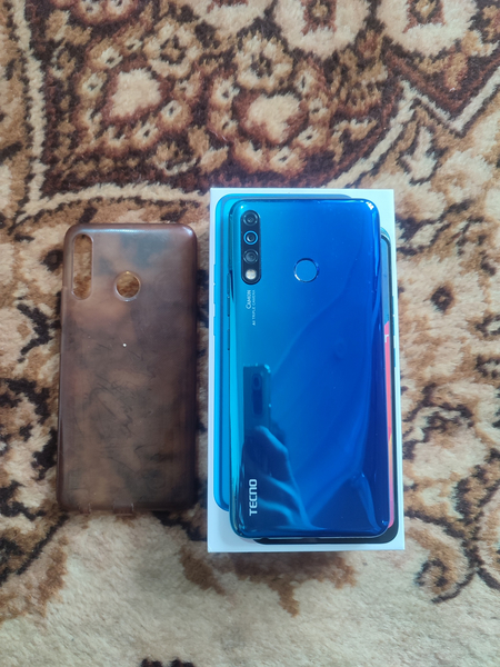 Techno Camon12 Air сотилади