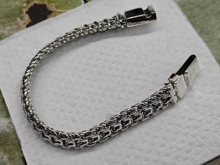 Продам браслет серебро 925 ( новое)