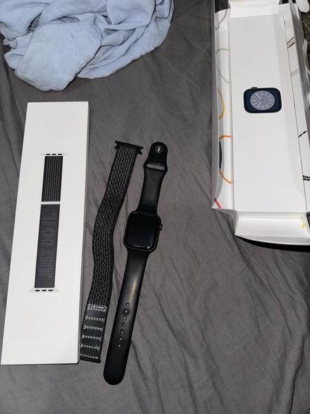 Apple watch series 8
