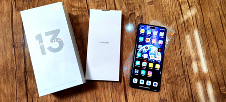 Xiaomi 13 lite 256 GB srochna sotiladi