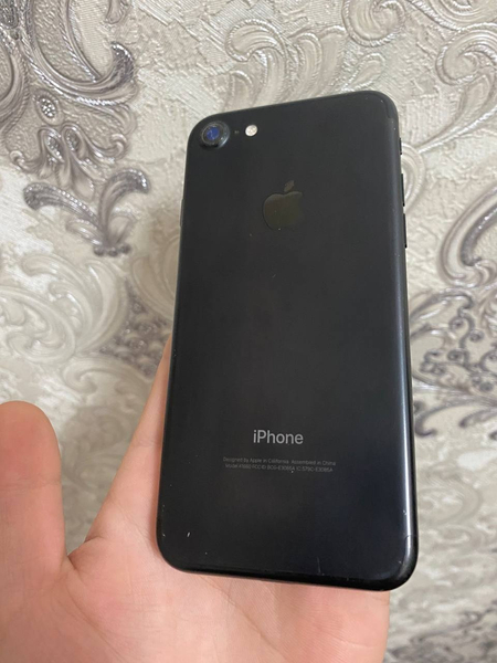 Iphone 7 sotiladi 128tali