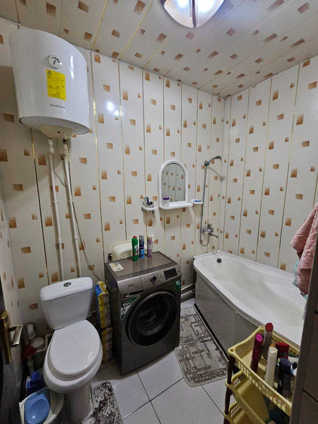 3 xonali 72m² 3-qavat uy sotiladi