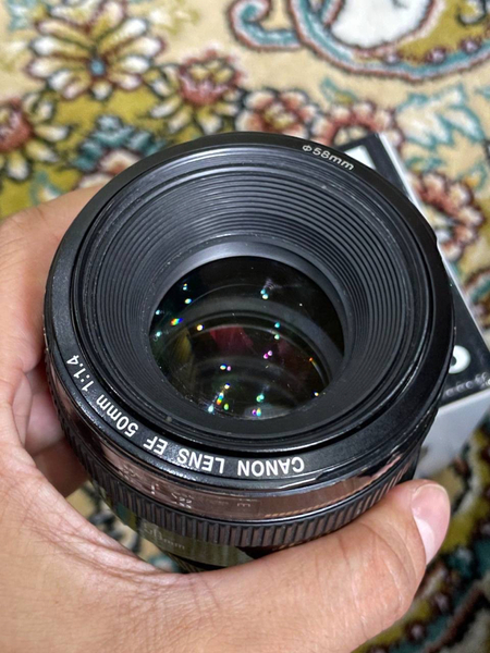 Объектив Canon 50mm f1.4
