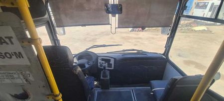 Avtobus ISUZU NP 37  2012 yil