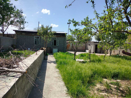 Uchastka sotiladi nazarbekda
