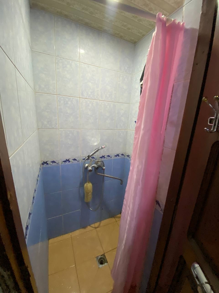 Продается геллерейка 1ком переделанная в 2х