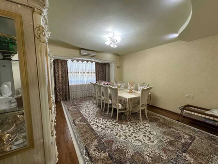 Ойбек 3/8/9 площадь (72м2) мебель и техника, парковка, Точка Вкуса