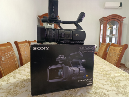 Videokamera v otlichnim sostoyaniya