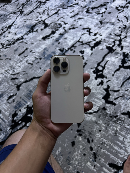 Iphone 13 pro sotiladi 128 lik