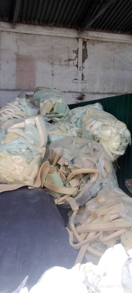 поролон майда кусоклари бепул берилади тез жой бушатгани