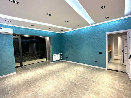 Срочно ПРОДАЁТСЯ нежилое помещение на Мирабад ор-р ул.Моштабиб 80м2