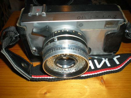 продам портативный фотоувеличитель ,фотовспышку ,фотоаппораты