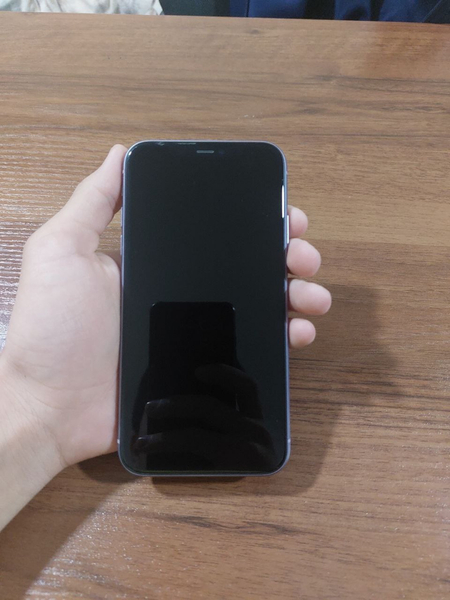 Iphone 11 idial 64 talik