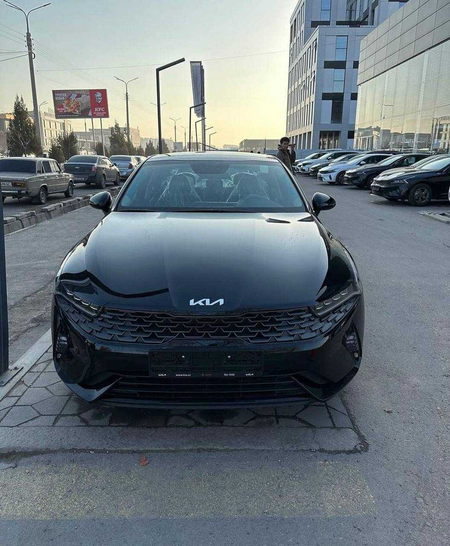 Halol nasiya savdoga KIA K5 avtomobili
