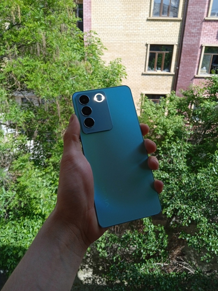 Vivo V27e 8/256 Gb