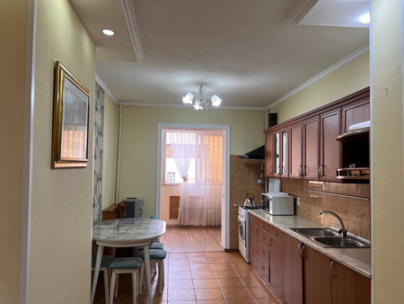 Продается 4/4/9 на Госпитальном , 100м2