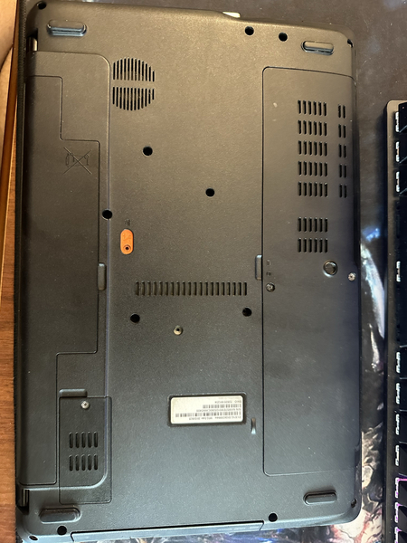Acer aspire e1-571G