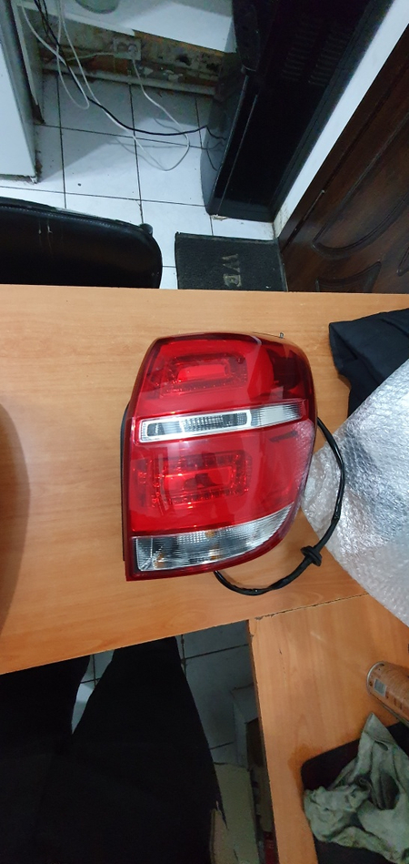 Captiva 3,4 orqa fara 101 % orginal koresk ki xolati yengi