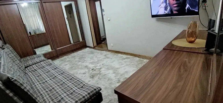 ШРуставели 1/3/4 Кирпич Балк1*3м² Общ пл28м²