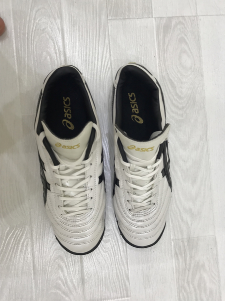 Asics Футболный красовки