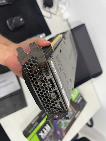 Видеокарта MSI RX580 8GB. В идеале 14 штук.