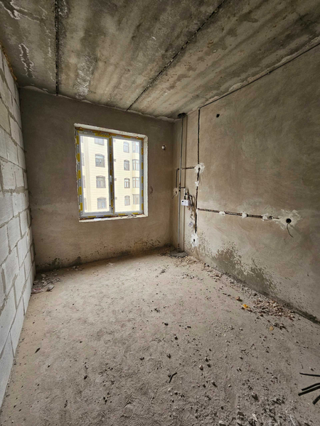 2 xonali 64m² 3-qavat sotiladi.