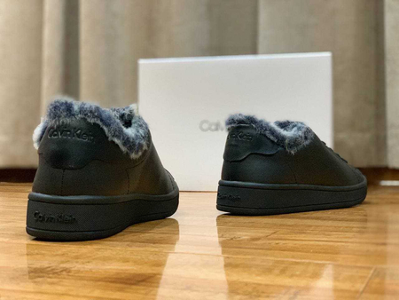 Calvin Klein кожаные женские кеды