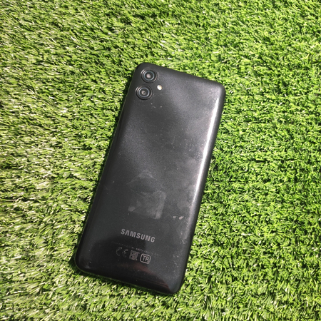 Samsung A04e sotiladi dastavka bor 24/7