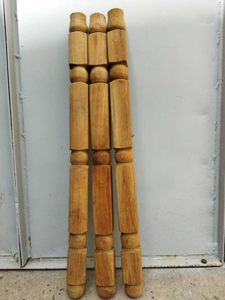 Новые детали 
(ножки для стола, ножки для стульев) и для любой мебели.