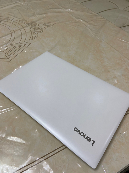 Lenovo Ideapad330 белый