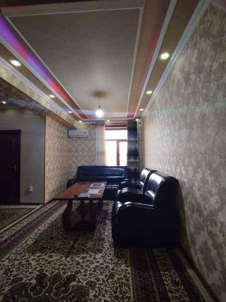 срочно сдаётся 2х комната кв 4 этаже