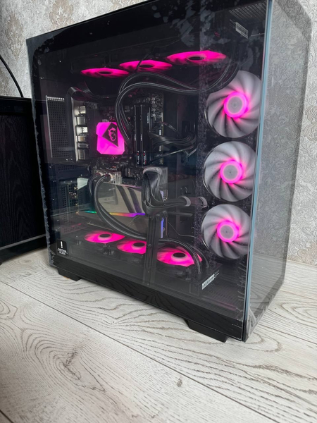 Продам Игровой Компьютер Ryzen 7 7700X b650 RX6900Xt