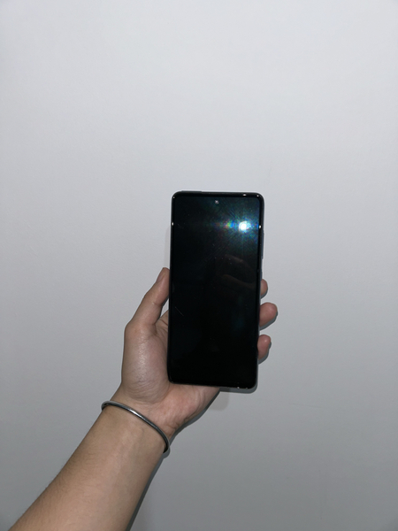Galaxy A52  память 128 ГБ двухсимкартная