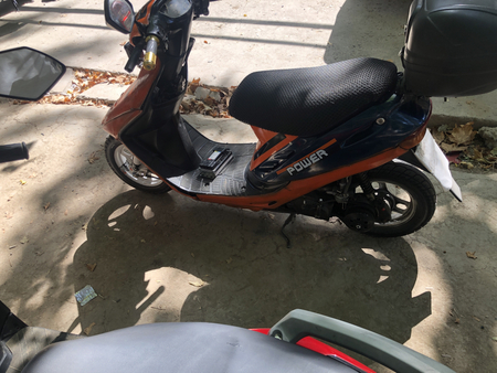 Продам скутер Honda DIO 27