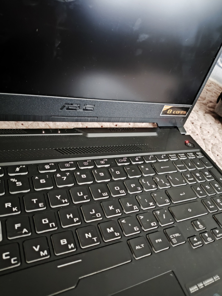 Asus NoteBook Yengi Idealniy
