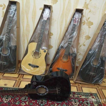 Гитара классичеси янги 38 размер урганишга совгага зур даставка бор