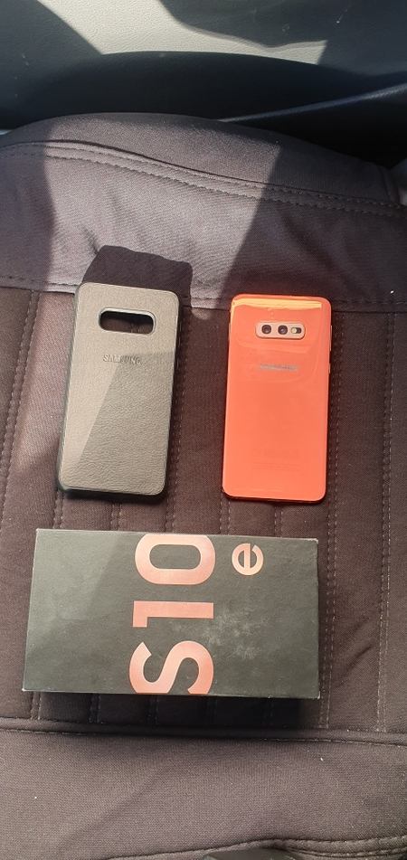 Samsung s10e яахши холода ихжамгина ва чаконгина бита