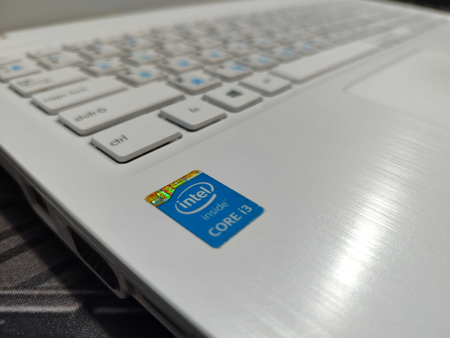 Ноутбук офисный ASUS i3-5005U