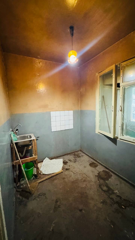 Продам квартиру , Чиланзар 20 квартал , ориентир школа 200  (2/3/4)
