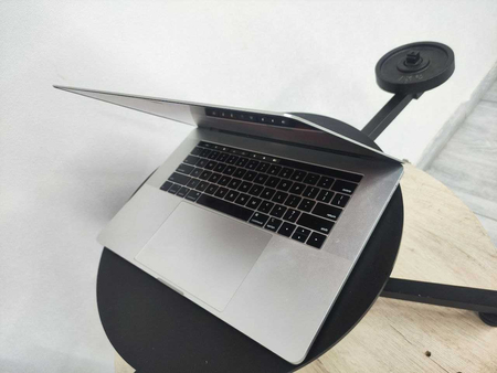 MacBook A1990 Американский