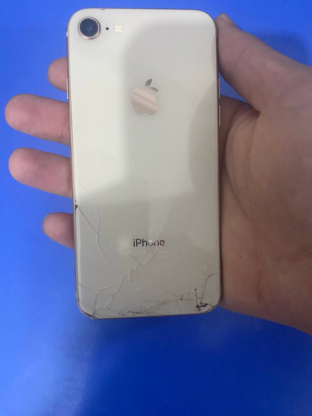 iPhone 8 64 talik