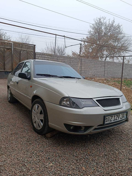 Автомобиль Nexia 1.6 DOHC