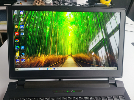 Monster Laptop core i5-8400/16GB RAM/480GB SSD/GTX 1070 8GB/ 4K 15.6
