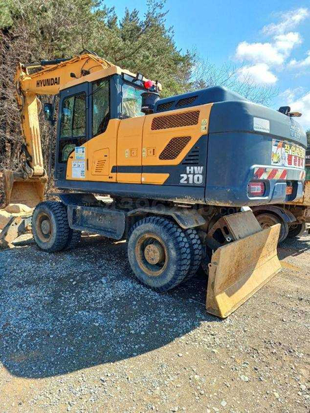Excavator Hyundai | HW210