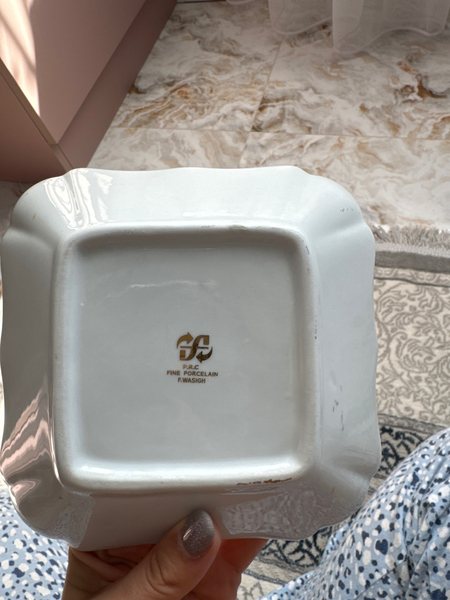 Продаю салатницы / посуду Мадонна