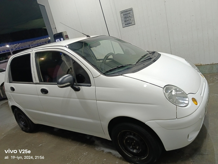 Matiz 2015 sotiladi 4 000$